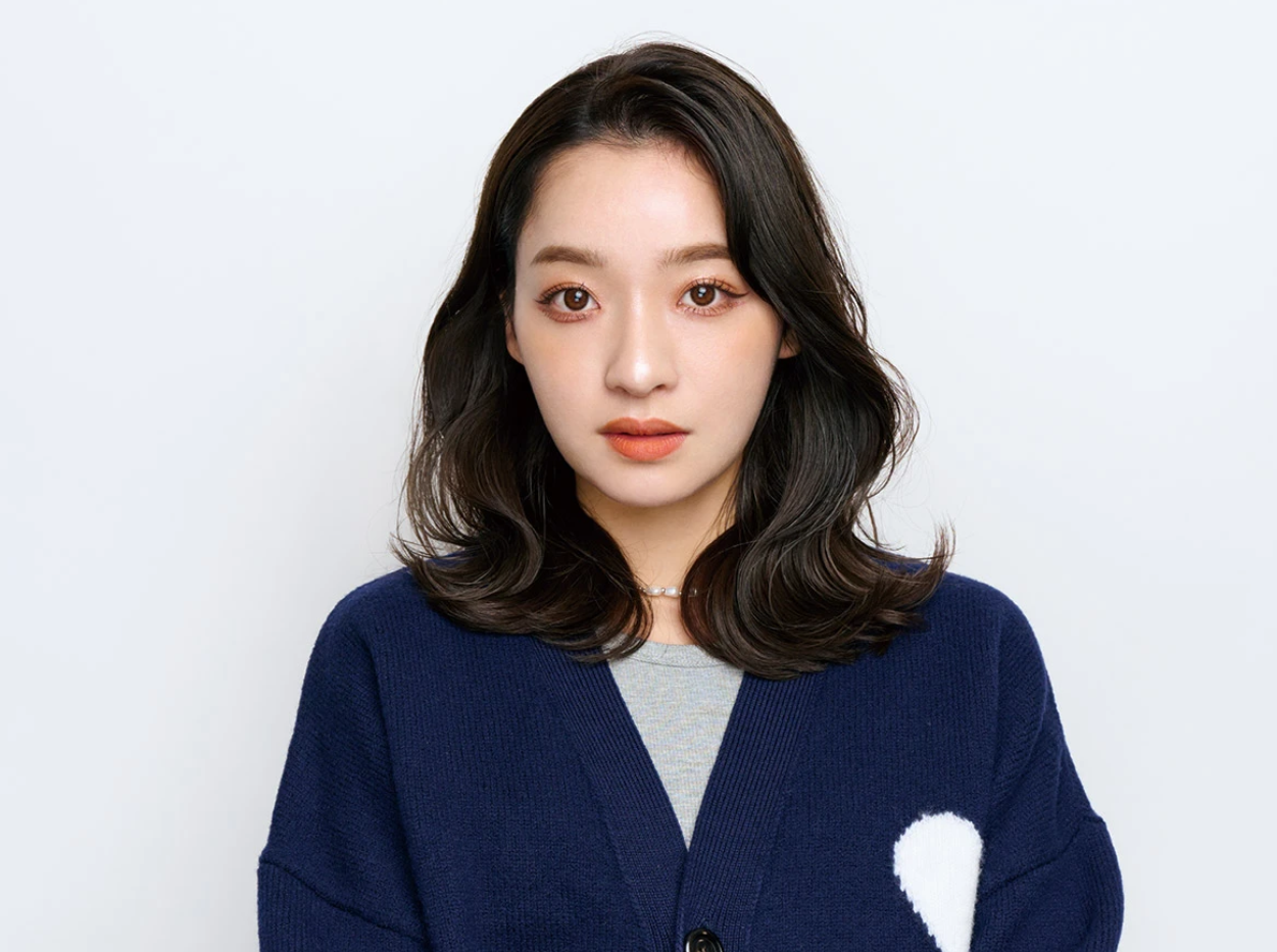 2025年冬のトレンドヘアカラー10選！冬に注目のヘアカラーは？ | DEMI LABO（デミラボ）